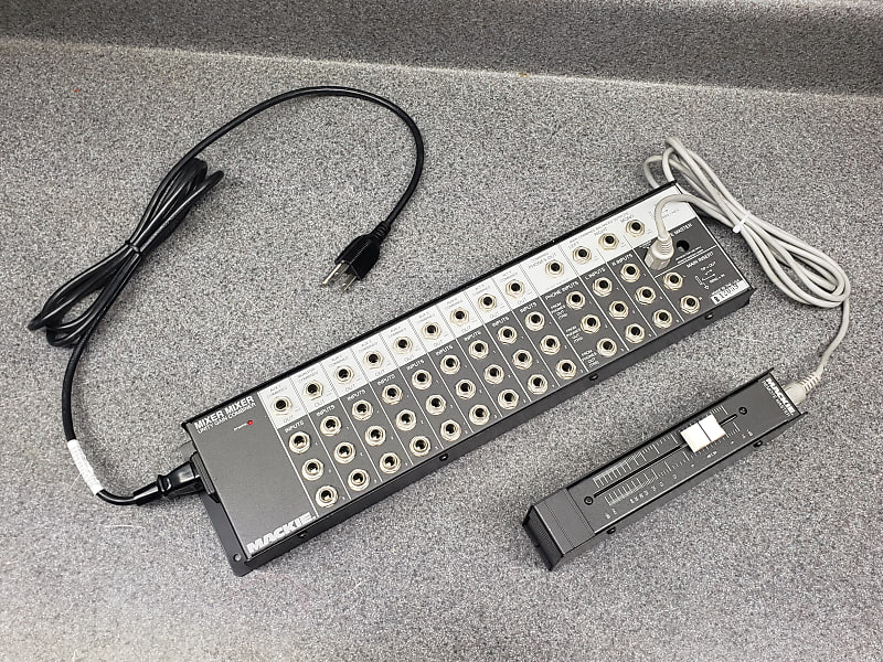 Mackie Mixer Mixer Unity Gain Combiner | Reverb