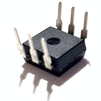 4N26 Optocoupler, Phototransistor Output, with Base | Reverb