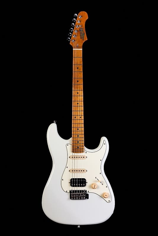 Jet Guitars JS-400 in White | Reverb