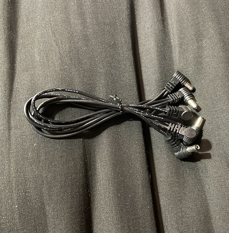 Musician's Gear 6 Plug Daisy Chain Power Supply DC Black | Reverb