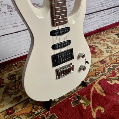 WASHBURN KC (Chicago) SERIES electric guitars