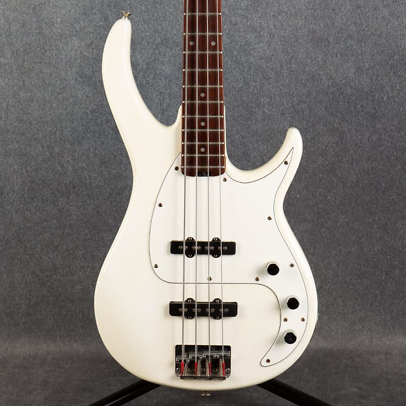 Peavey Milestone III Bass Guitar - White - 2nd Hand | Reverb