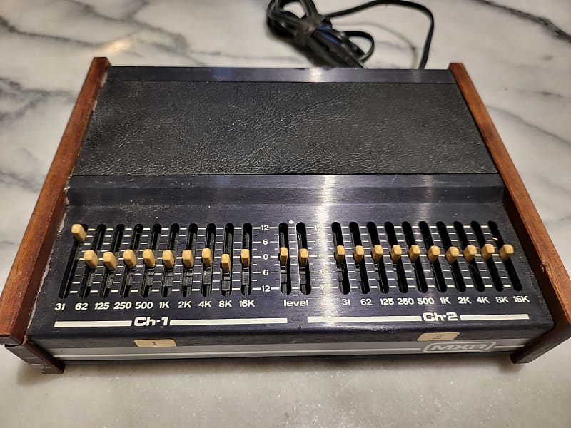 MXR 114 Stereo Graphic Equalizer | Reverb