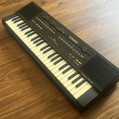 Casio Casiotone MT-240 1980 Black | Reverb