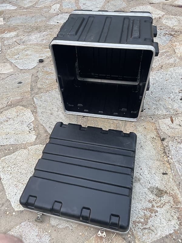 SKB SKB rack mount case molded 10 space (30 holes) | Reverb