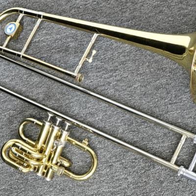 Holton Model TR395 Superbone Trombone | Reverb