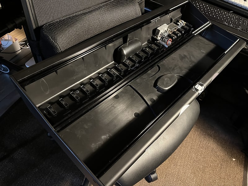 Behringer Eurorack Go 2x140 hp case | Reverb