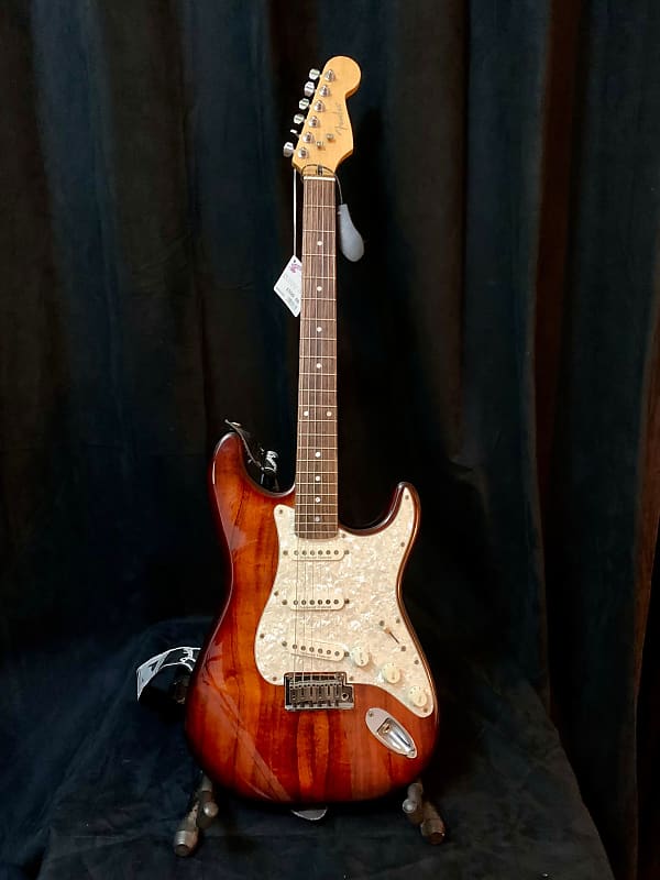 Fender Stratocaster - Sunburst | Reverb