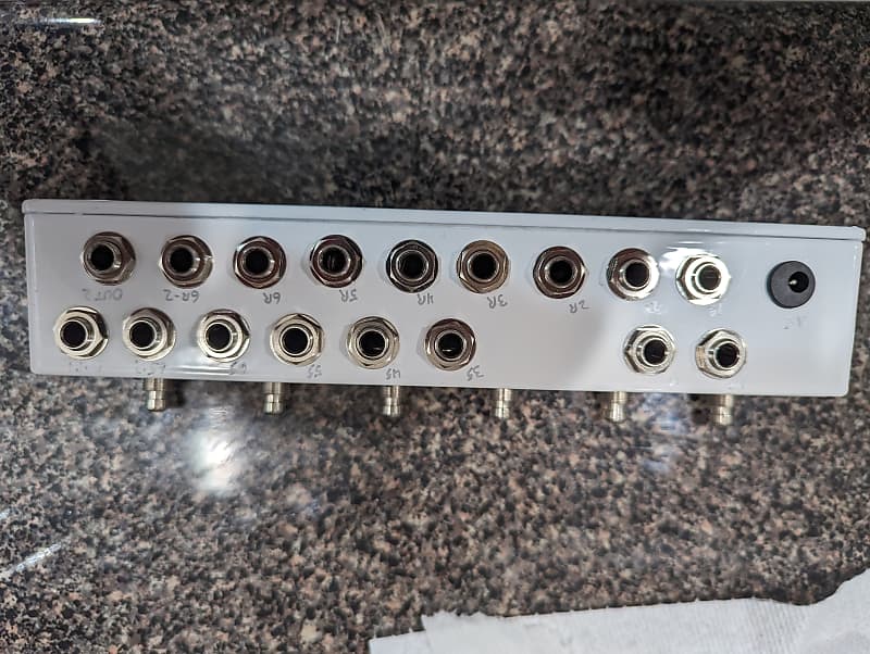 American Loopers 6 Channel Loop Switcher - White | Reverb