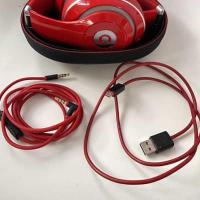 Beats by Dre Studio 2 Wireless with Noise Cancellation - Red | Reverb