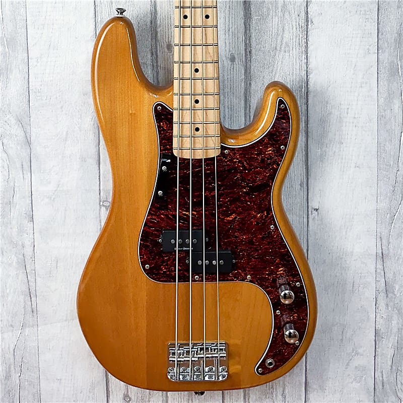 Squier Standard P-Bass, Natural, Second-Hand | Reverb
