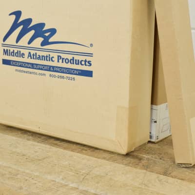 Middle Atlantic 5-8 Slim 5 Series Rack 20" Depth - 8 RU | Reverb