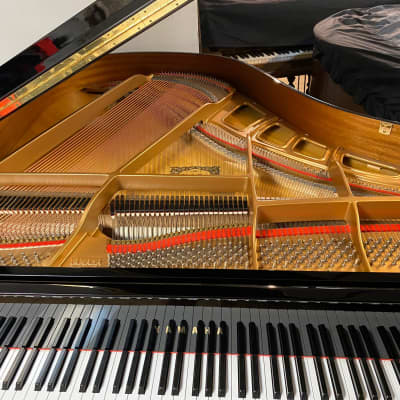 Yamaha GH1 B baby grand piano piano | Reverb