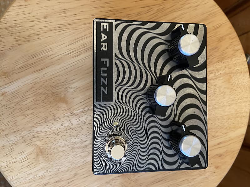 Ear Fuzz Effects Dizzy Tone | Reverb