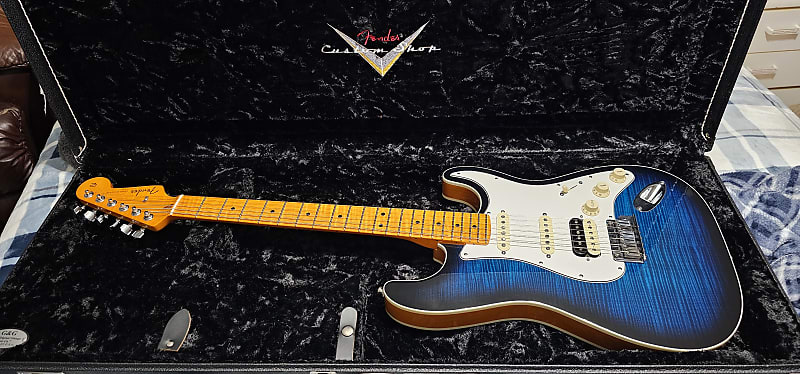 Fender Custom Shop Slab-body Stratocaster 2015 - Royal | Reverb UK