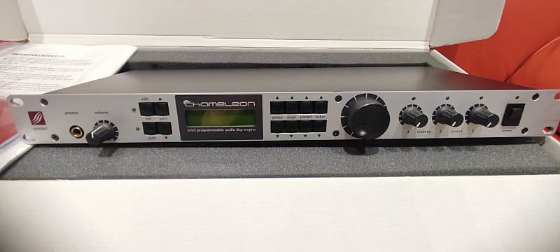 Soundart Chameleon programmable Dsp Synth Fx | Reverb UK