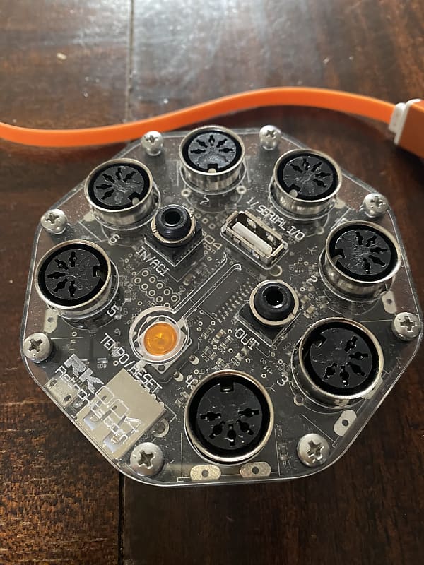 Retrokits RK-004 MIDI thru/merge/tempo hub | Reverb UK