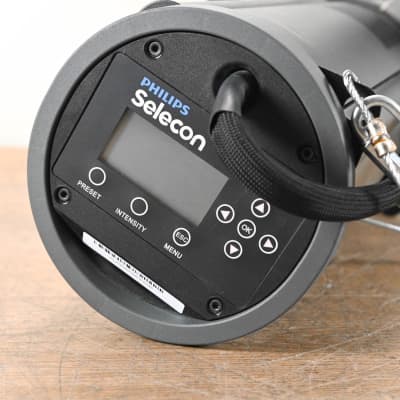 Philips Selecon PLPROFILE1 LED Luminaire CG01A94 | Reverb