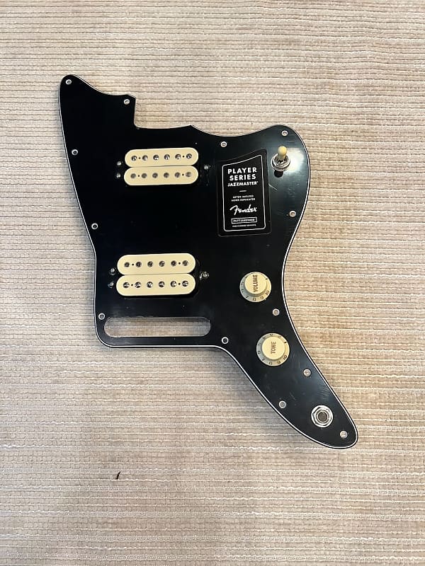 Fender Jazzmaster Player Loaded Pickguard - black/cream | Reverb