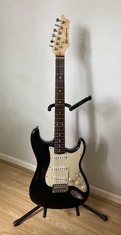 AXL PLAYER DELUXE - black | Reverb