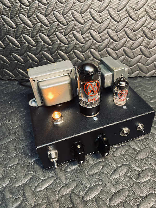 Desktop Mini “Princeton” 5F2A 5W Tube Amplifier | Reverb