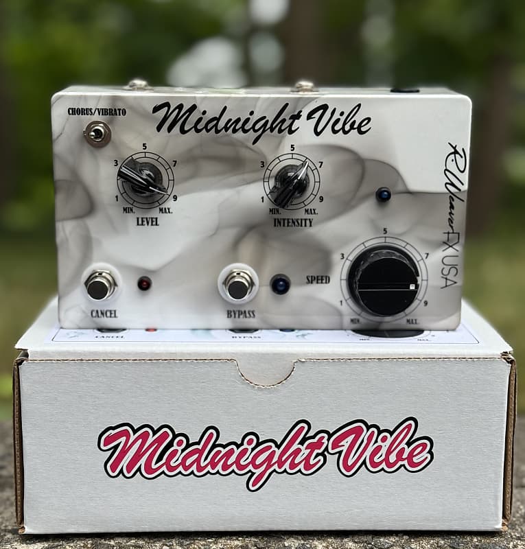R Weaver FX Midnight Vibe | Reverb