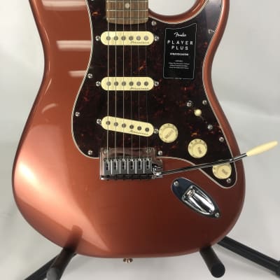 Fender Player Stratocaster Electric Guitar - Fiesta Red with | Reverb