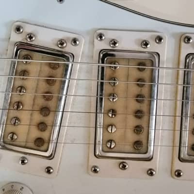 Univox Ripper U1850, Branded Case & Vibrato Bar, 1970's | Reverb