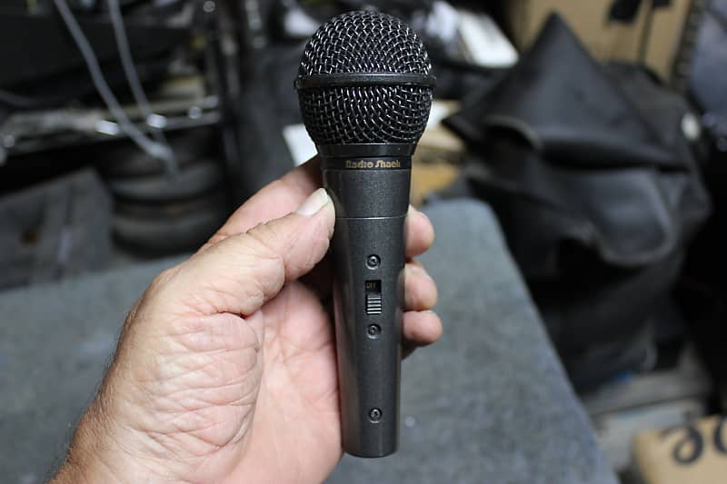 Realistic 33-3004 Unidirectional Dynamic Mic | Reverb