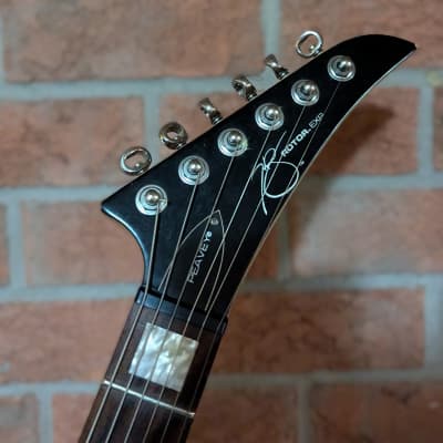 Peavey Rotor EXP 2000's in Natural Wood - Explorer Body shape | Reverb