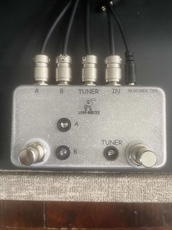Loop Master A/B/Tuner Out with Soft Switches 2024 - Silver | Reverb