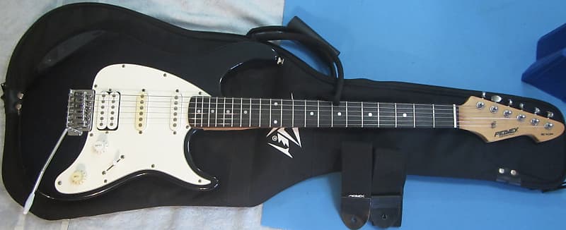 Peavey Raptor Plus EXP w/padded gig bag - Dark blue | Reverb