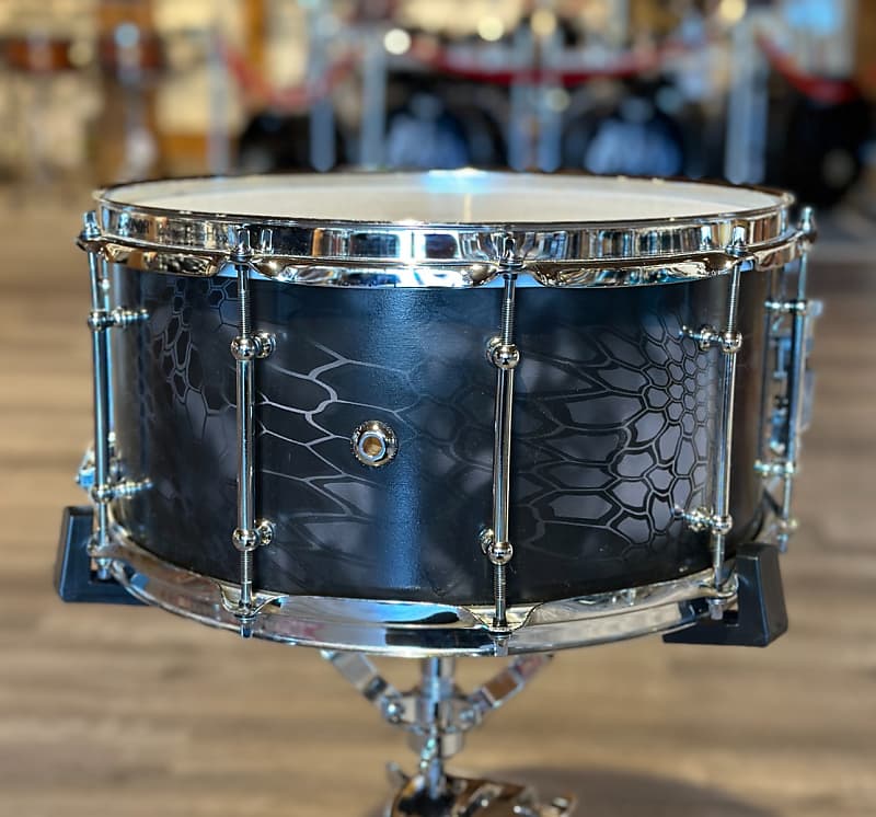 Used Custom Snare Drum 14x7 Snake Skin | Reverb
