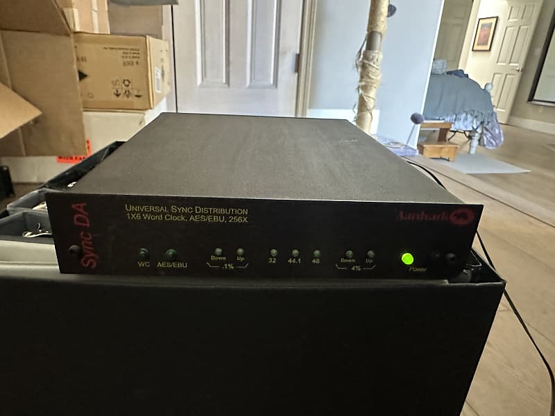 Aardvark Sync DA 2000s - black | Reverb