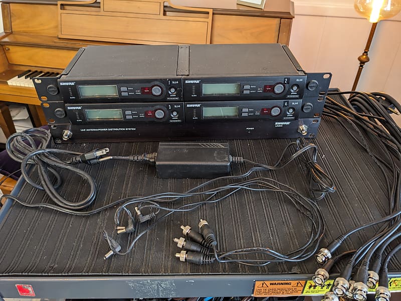 4 Channel Shure SLX Wireless System with UA844 | Reverb