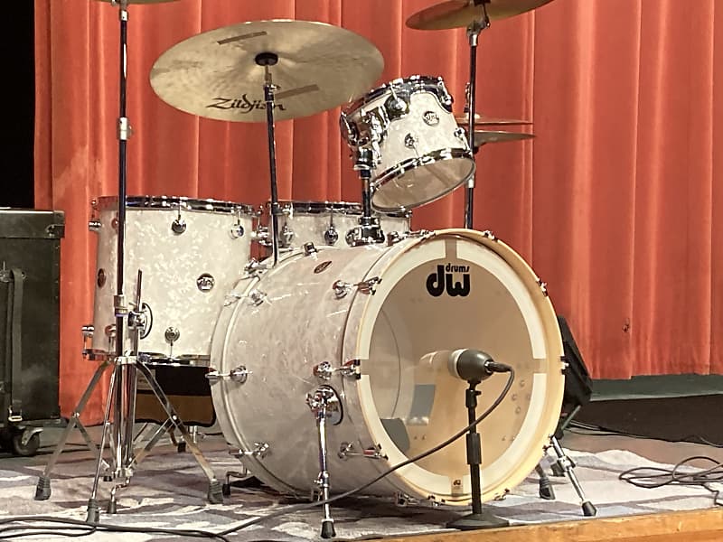 DW Performance Series 2020 White Marine Pearl | Reverb