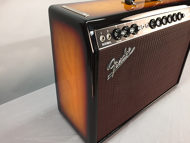 Fender 65' Deluxe Reverb Limited Edition Combo Amp 3-Tone Ash | Reverb