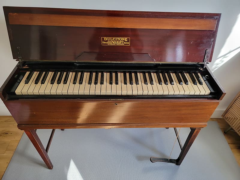 Dulcitone by Thomas Machell tuning forks sound like | Reverb UK