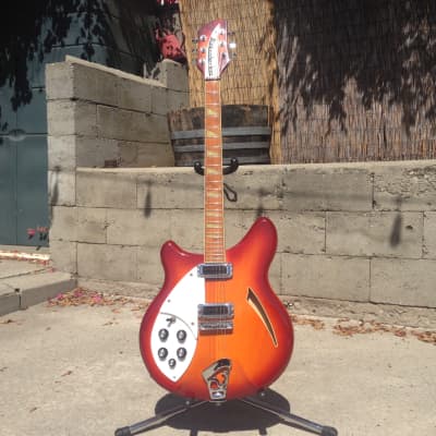 Rickenbacker 360 Left-Handed (1975 - 1989) | Reverb UK