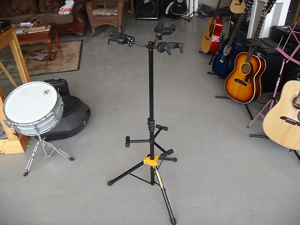Hercules Stands GS432B Tri Stand Guitar Stand | Reverb