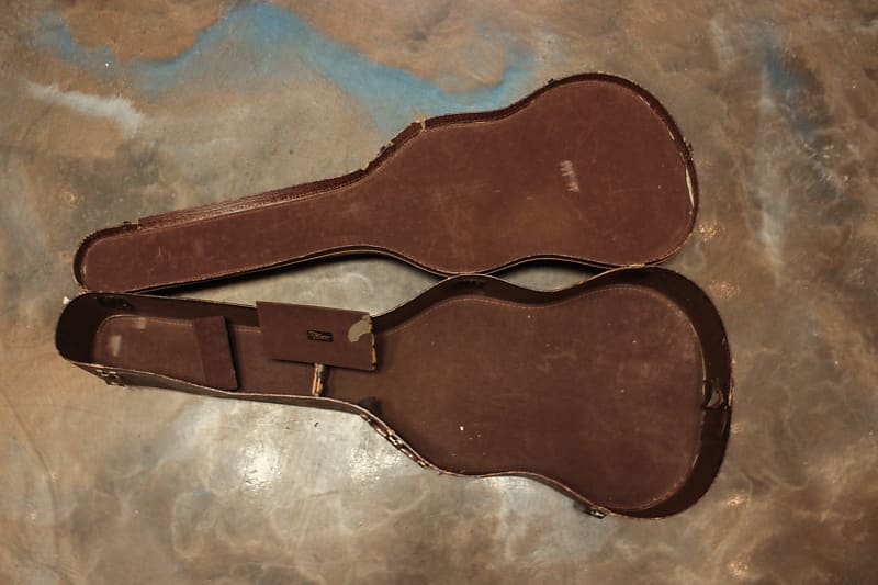 Vintage Gibson Alligator Chipboard Acoustic Guitar Case | Reverb