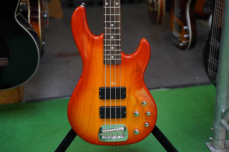 G&L M2000 Tribute Series | Reverb