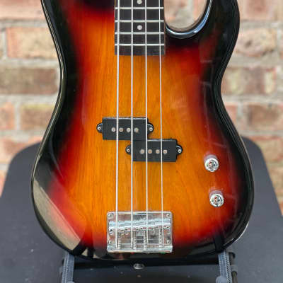 Austin AU820 Short Scale Electric Bass Guitar Sunburst 2000s | Reverb