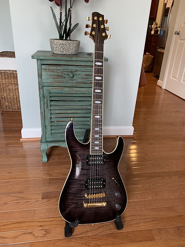 Warmoth retail Carved Top Soloist Mahogany