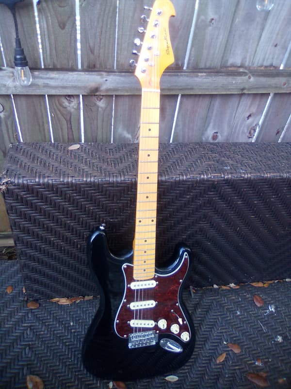 Spectrum Stratocaster 2020-Present - Black | Reverb