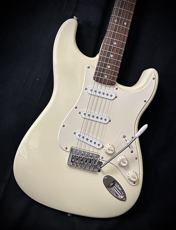 Fender Squier Stratocaster - White Cream | Reverb