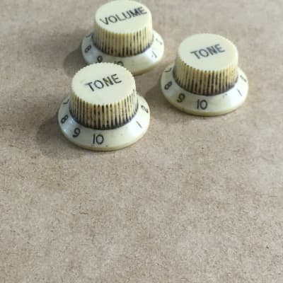 Luthiers Parts Aged Relic Parchment 3 Knobs Set For Fender | Reverb