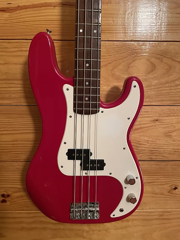 Squier P-Bass 2000 - Red | Reverb