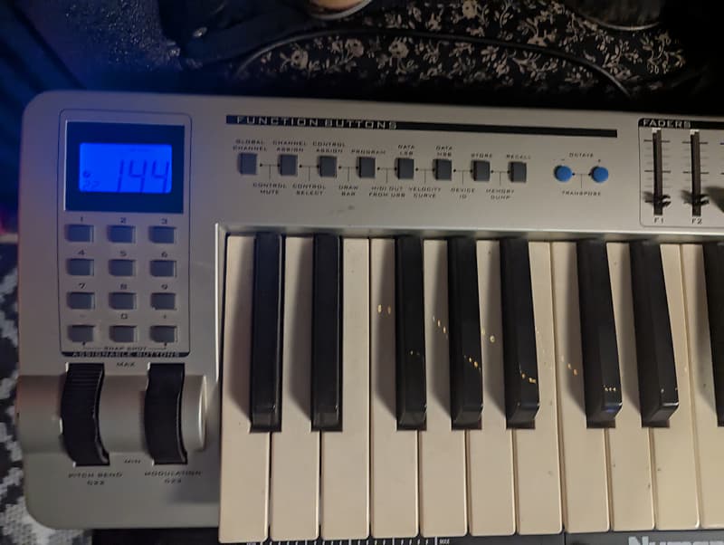 Evolution Mk-461C midi controller - Grey/silver | Reverb