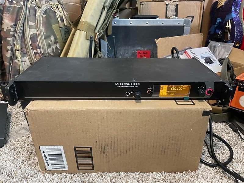 Sennheiser EM2000 Bw 626-698 MHz Wireless Microphone Receiver | Reverb
